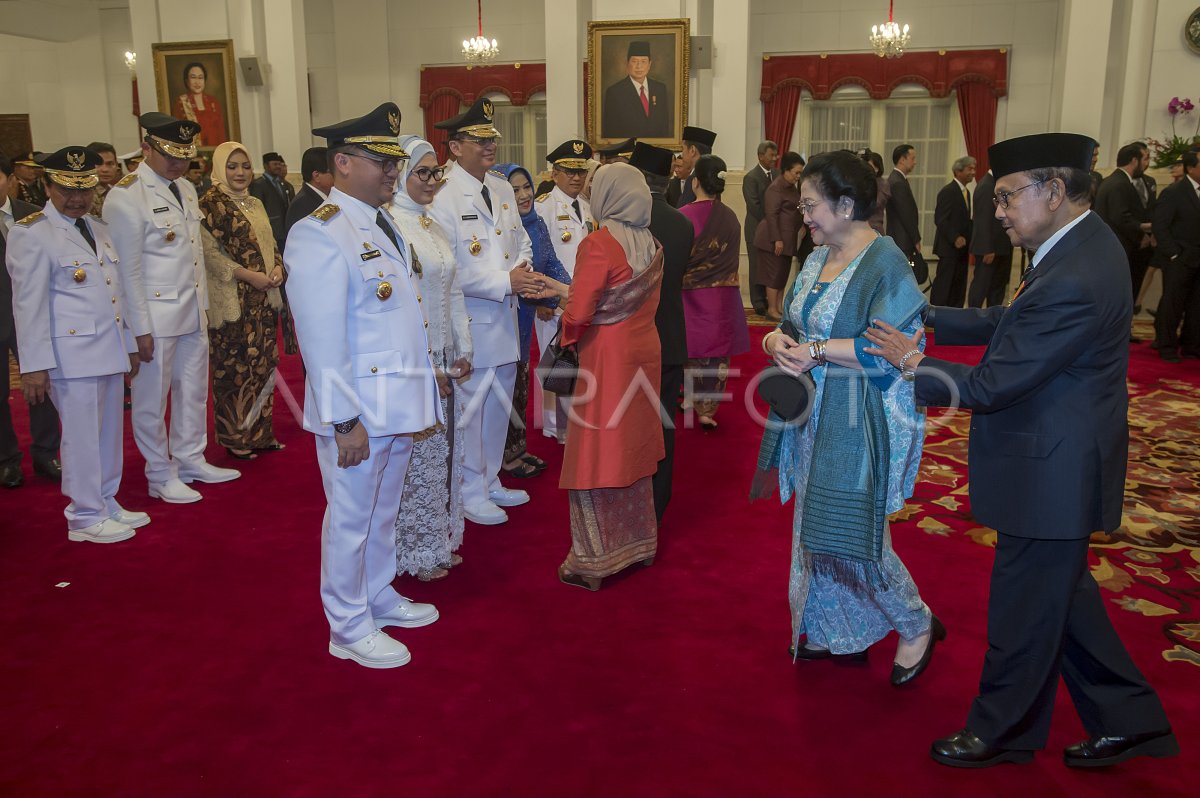 PELANTIKAN GUBERNUR DAN WAKIL GUBERNUR | ANTARA Foto