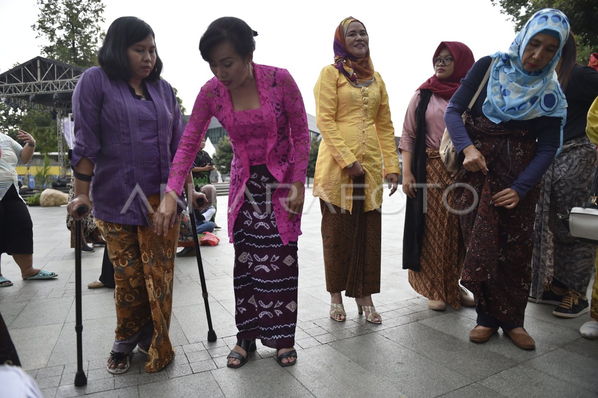 PELATIHAN BAGI PEREMPUAN DISABILITAS | ANTARA Foto