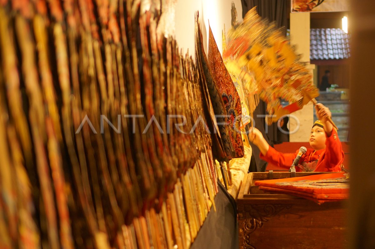 FESTIVAL DALANG PELAJAR DI TULUNGAGUNG | ANTARA Foto FESTIVAL DALANG PELAJAR DI TULUNGAGUNG | ANTARA Foto