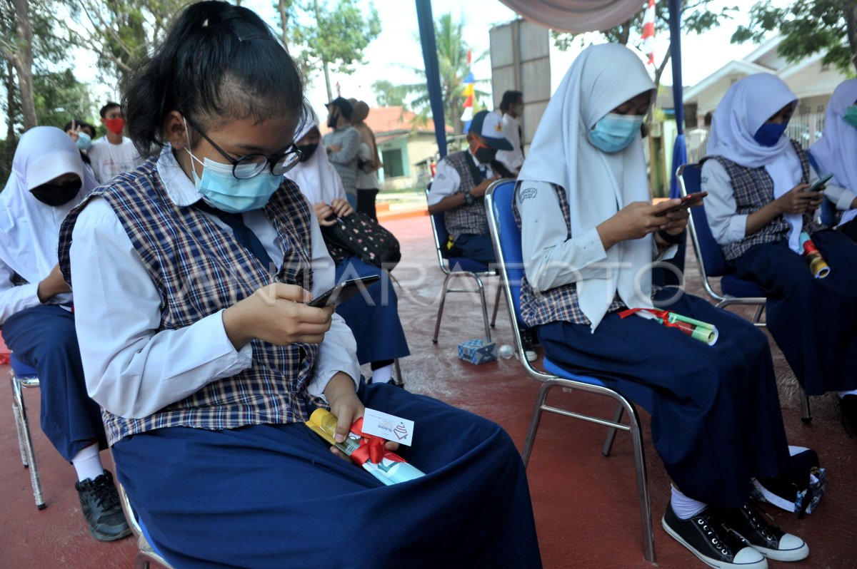 RUMAH BELAJAR BERSAMA UNTUK WARGA | ANTARA Foto