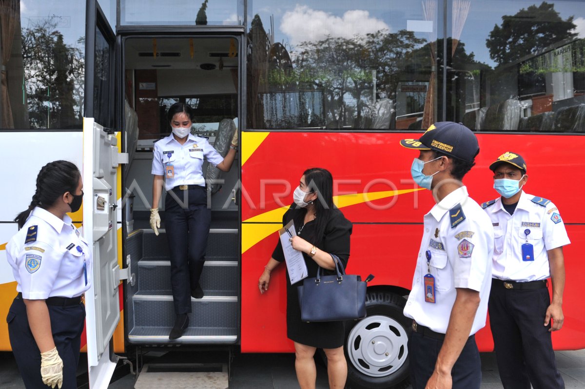 Fasilitas Bus Sekolah Denpasar Antara Foto