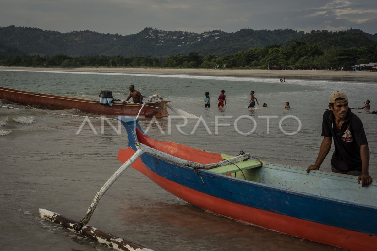 POTENSI WISATA PANTAI SELONG BELANAK DI NTB | ANTARA Foto POTENSI WISATA PANTAI SELONG BELANAK DI NTB | ANTARA Foto