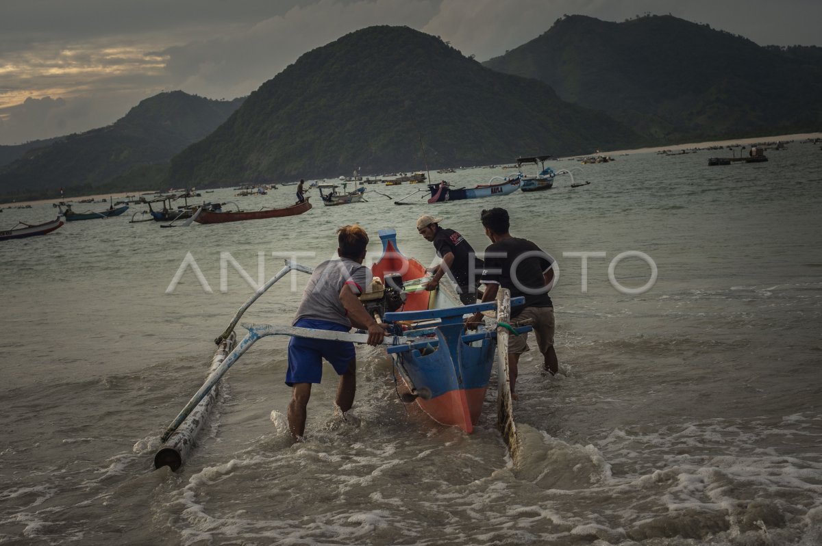 POTENSI WISATA PANTAI SELONG BELANAK DI NTB | ANTARA Foto POTENSI WISATA PANTAI SELONG BELANAK DI NTB | ANTARA Foto