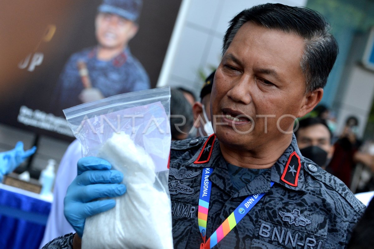 PENGUNGKAPAN KASUS PEREDARAN NARKOTIKA DI BALI | ANTARA Foto PENGUNGKAPAN KASUS PEREDARAN NARKOTIKA DI BALI | ANTARA Foto