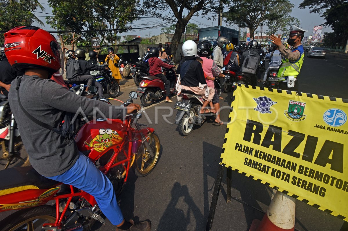 RAZIA PAJAK KENDARAAN BERMOTOR | ANTARA Foto
