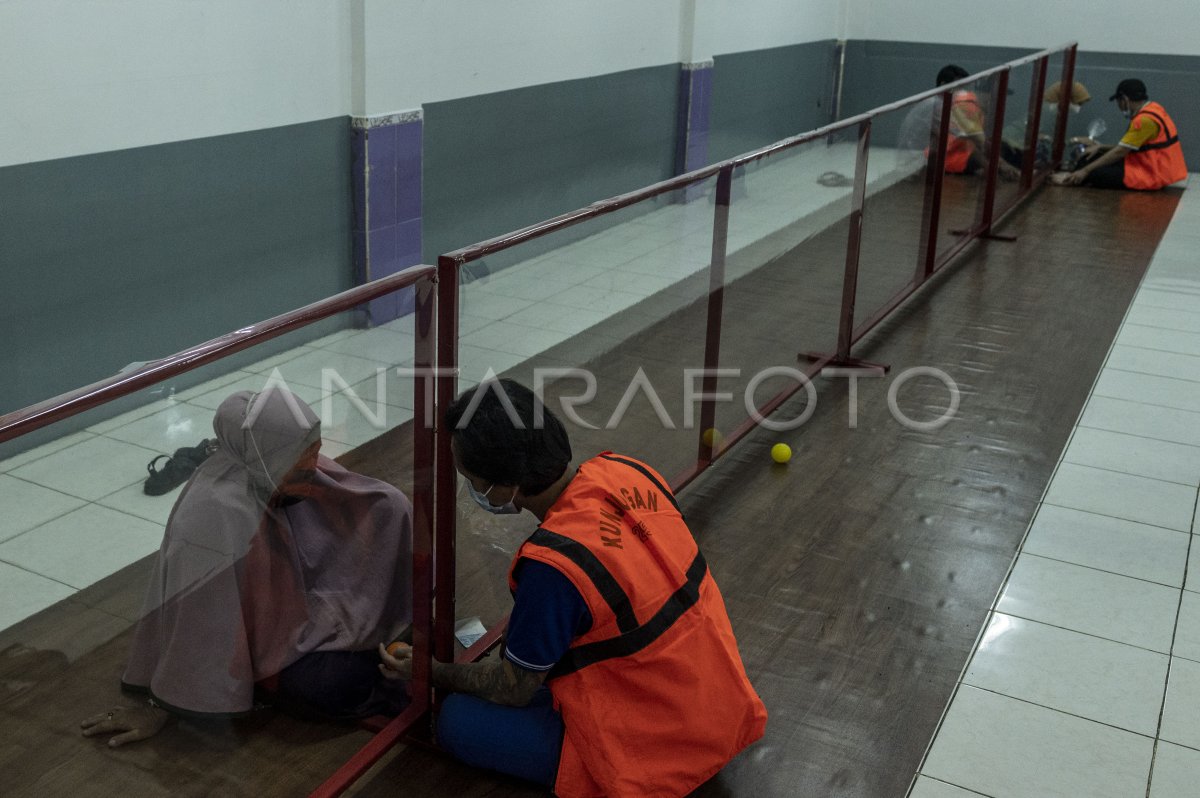 LAYANAN KUNJUNGAN TATAP MUKA RUTAN KELAS 1 JAKARTA PUSAT | ANTARA Foto LAYANAN KUNJUNGAN TATAP MUKA RUTAN KELAS 1 JAKARTA PUSAT | ANTARA Foto