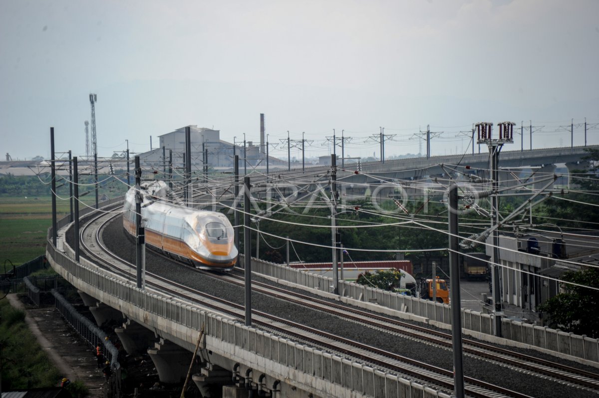 UJI COBA OPERASIONAL KERETA CEPAT JAKARTA-BANDUNG | ANTARA Foto