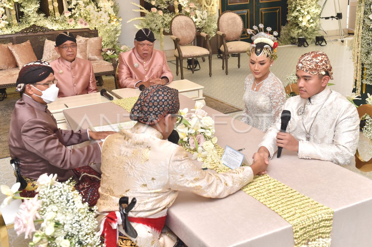 PROSES AKAD NIKAH KAESANG PANGAREP DAN ERINA GUDONO | ANTARA Foto