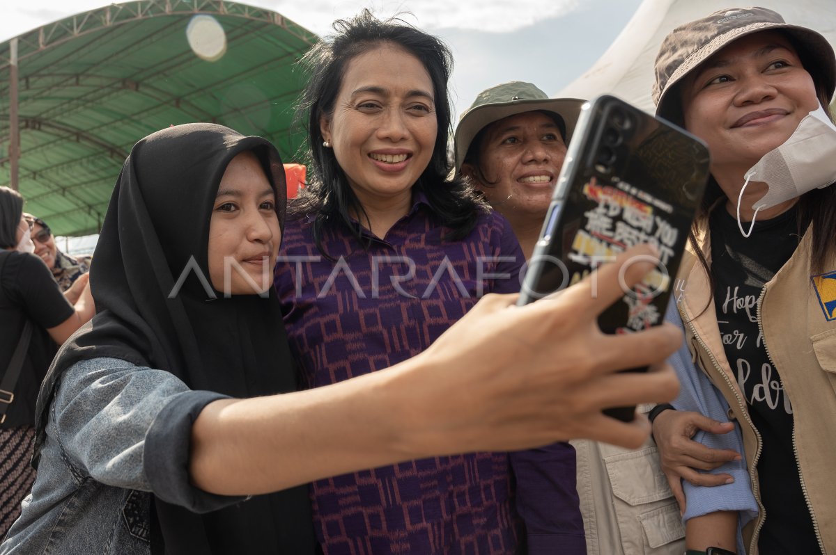 Kunjungan Menteri PPPA ke Huntap Sigi | ANTARA Foto Kunjungan Menteri PPPA ke Huntap Sigi | ANTARA Foto