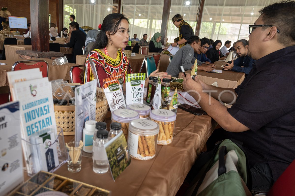 Pertemuan bisnis dan kemitraan pelaku UMKM | ANTARA Foto