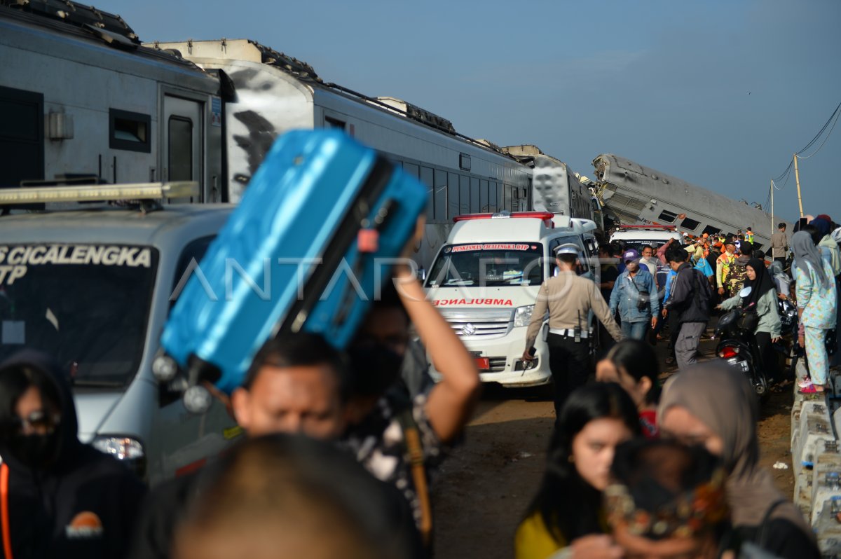 Kecelakaan kereta di Cicalengka | ANTARA Foto