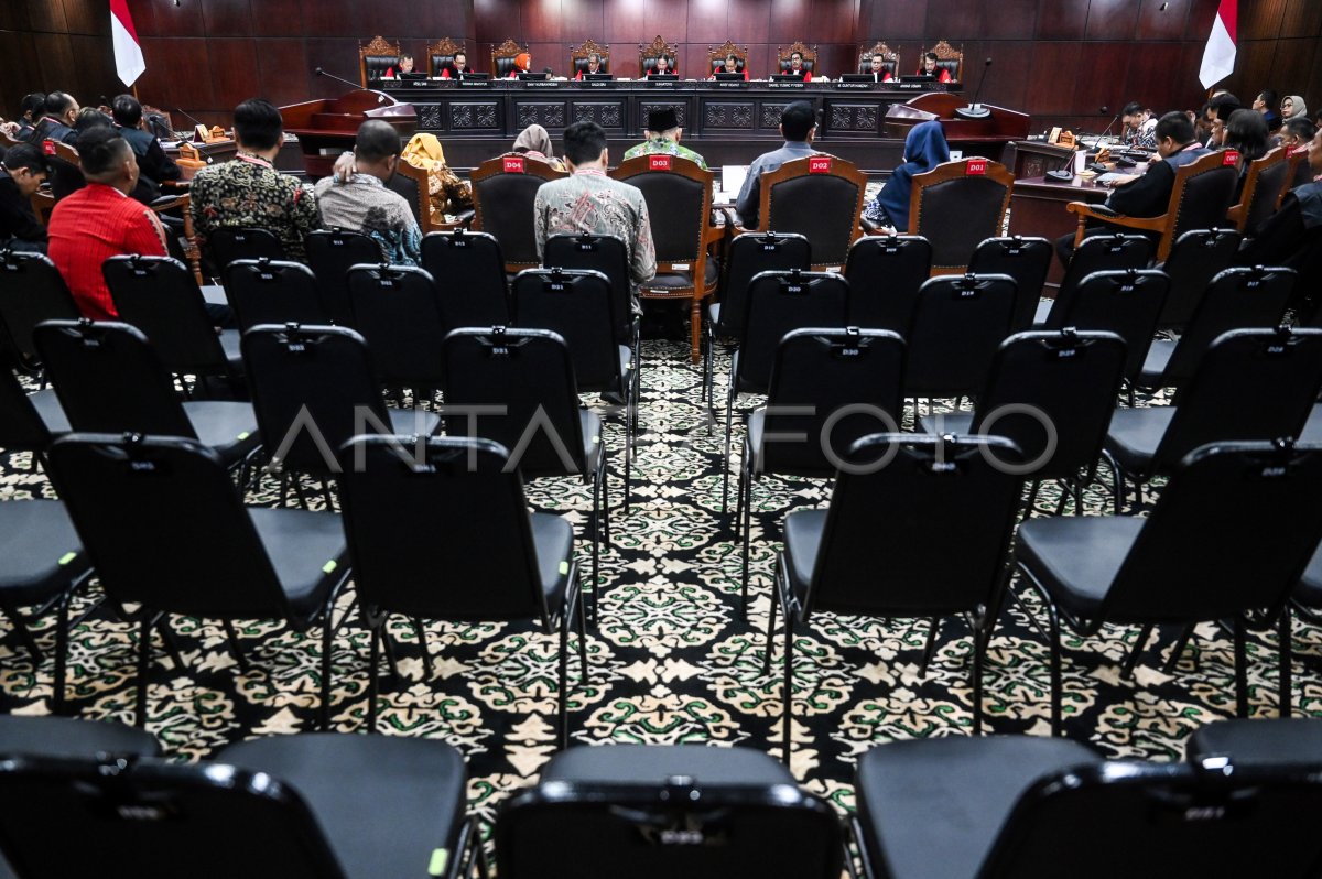Sidang putusan dismissal MK PHPU Pileg 2024 | ANTARA Foto Sidang putusan dismissal MK PHPU Pileg 2024 | ANTARA Foto