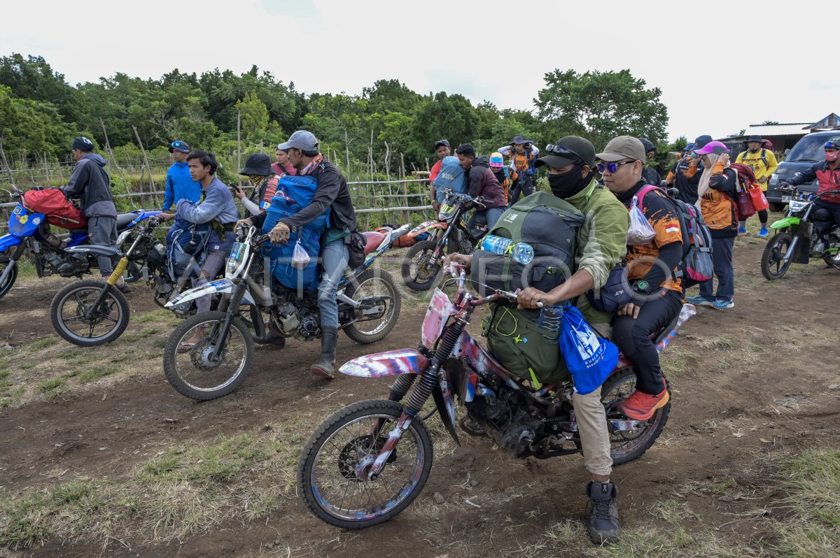 Jasa ojek jalur pendakian Gunung Rinjani | ANTARA Foto Jasa ojek jalur pendakian Gunung Rinjani | ANTARA Foto