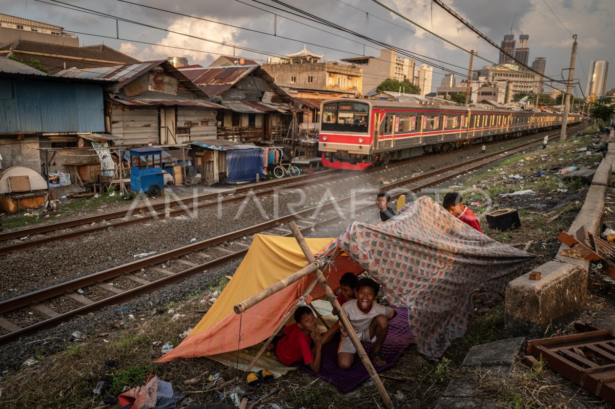 Tren angka kemiskinan ekstrem di Jakarta turun | ANTARA Foto Tren angka kemiskinan ekstrem di Jakarta turun | ANTARA Foto