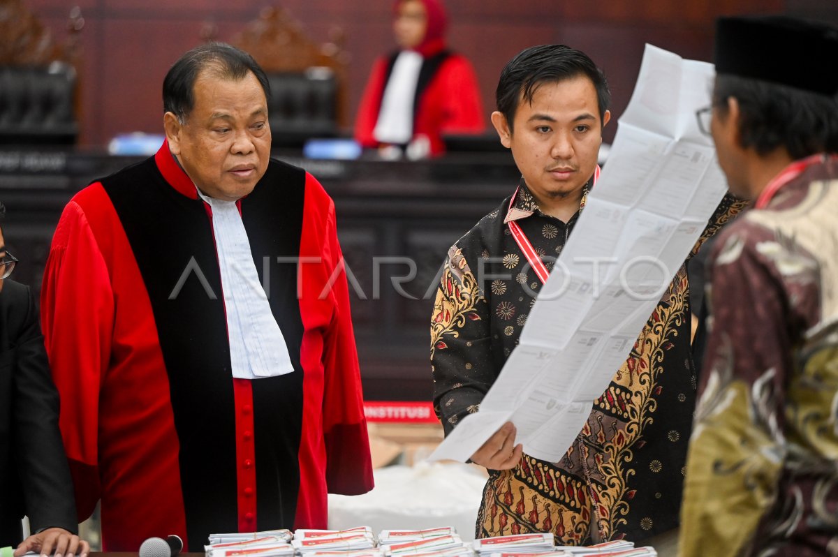 Sidang pembuktian sengketa Pileg 2024 | ANTARA Foto Sidang pembuktian sengketa Pileg 2024 | ANTARA Foto
