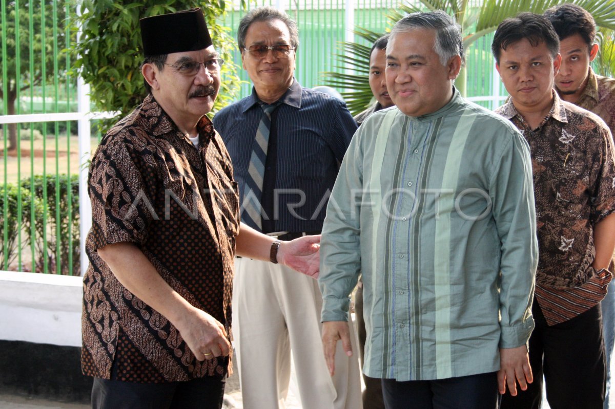 DIN SYAMSUDDIN - ANTASARI | ANTARA Foto DIN SYAMSUDDIN - ANTASARI | ANTARA Foto