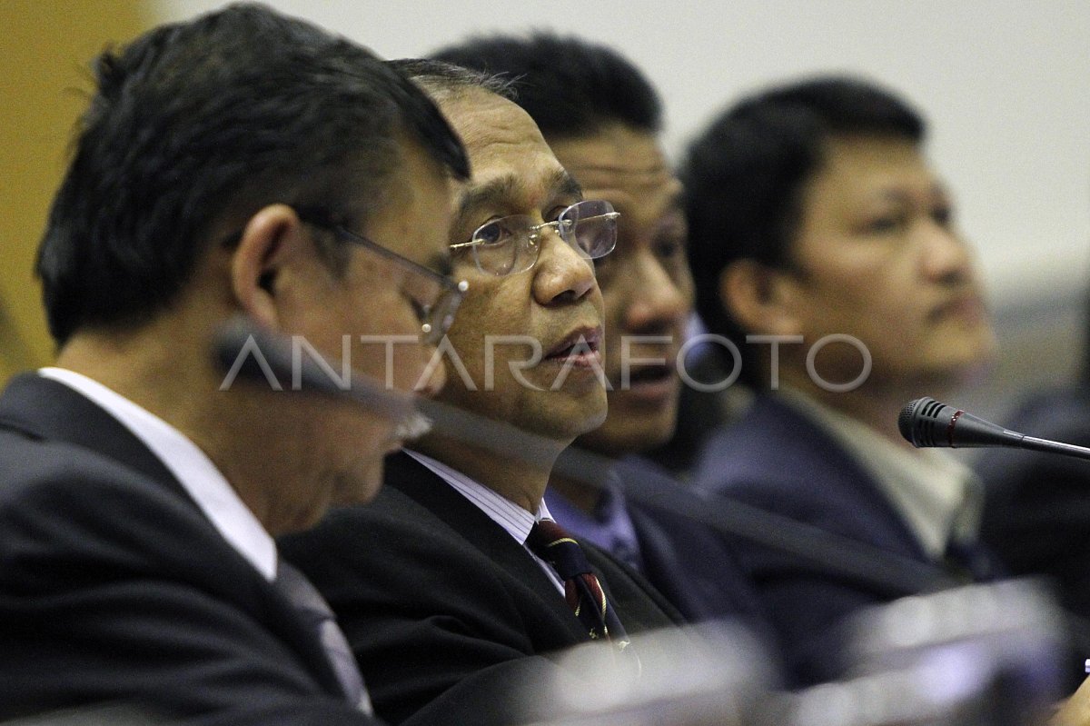 RDP DENGAN KPK | ANTARA Foto