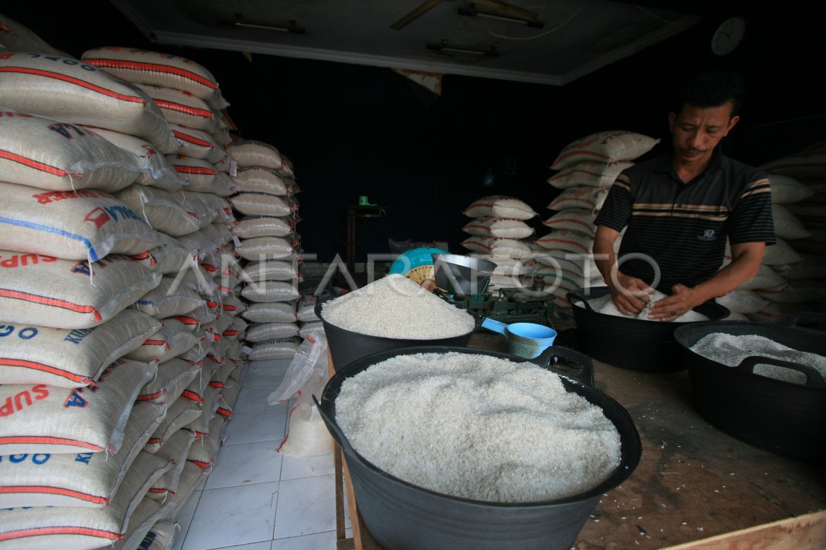 HARGA BERAS NAIK | ANTARA Foto