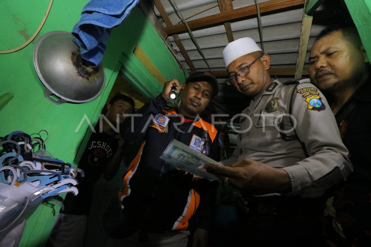 PENDATAAN WARGA PENDATANG | ANTARA Foto PENDATAAN WARGA PENDATANG | ANTARA Foto