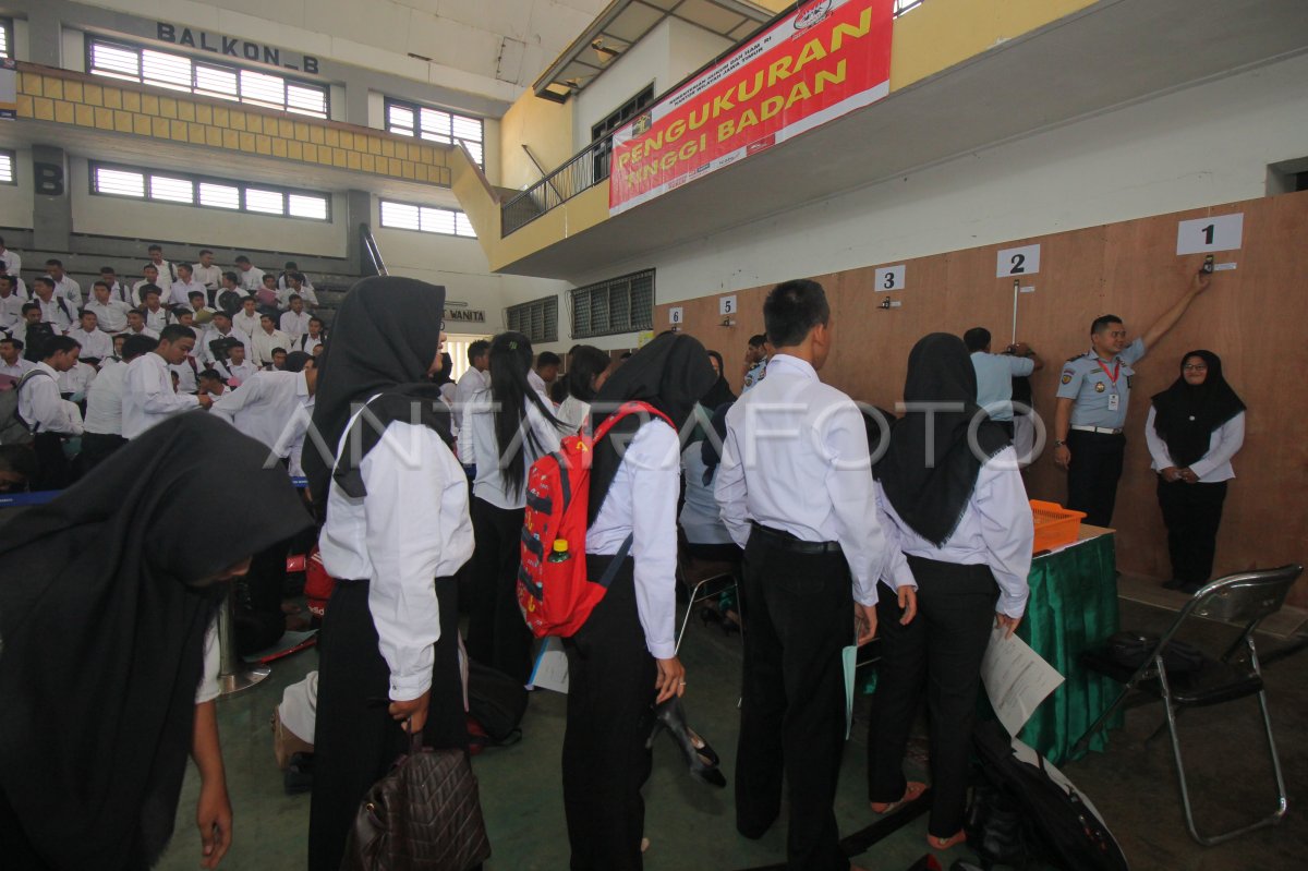 SELEKSI CPNS KEMENKUMHAM | ANTARA Foto SELEKSI CPNS KEMENKUMHAM | ANTARA Foto