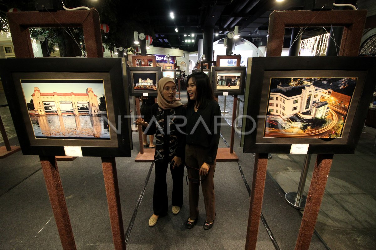 PAMERAN NAPAK TILAS SEJARAH SURABAYA | ANTARA Foto PAMERAN NAPAK TILAS SEJARAH SURABAYA | ANTARA Foto