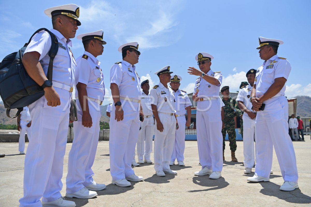 TNI AL KUNJUNGI MARKAS ANGKATAN LAUT TIMOR LESTE | ANTARA Foto TNI AL KUNJUNGI MARKAS ANGKATAN LAUT TIMOR LESTE | ANTARA Foto