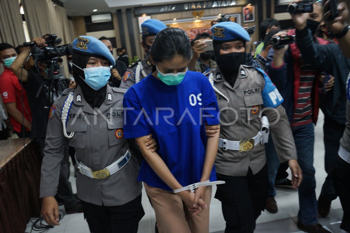 KASUS SATE BERACUN DI YOGYA | ANTARA Foto KASUS SATE BERACUN DI YOGYA | ANTARA Foto