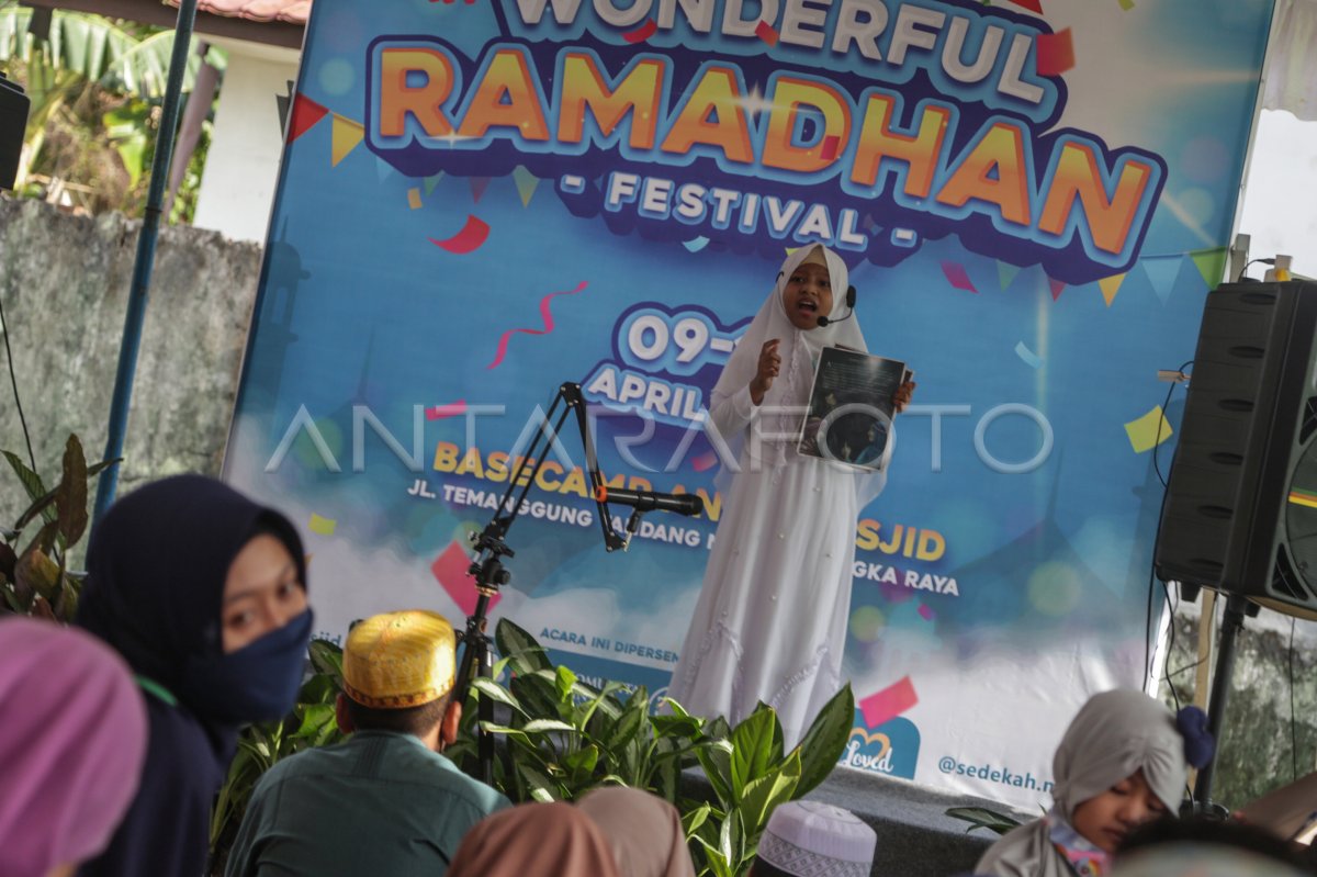 LOMBA BERCERITA DAN MEWARNAI BERTEMA RAMADHAN | ANTARA Foto LOMBA BERCERITA DAN MEWARNAI BERTEMA RAMADHAN | ANTARA Foto