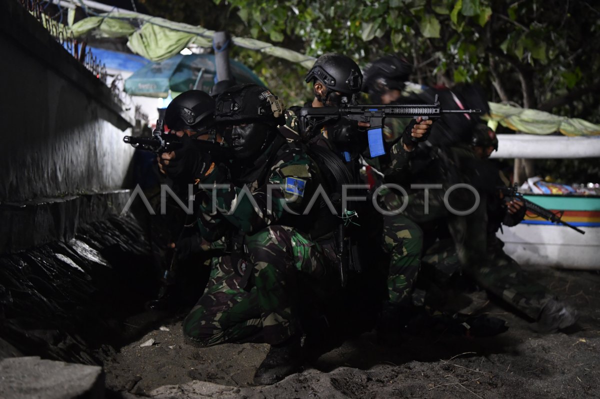 PUSKOPASKA GELAR LATIHAN PEPERANGAN LAUT KHUSUS | ANTARA Foto PUSKOPASKA GELAR LATIHAN PEPERANGAN LAUT KHUSUS | ANTARA Foto
