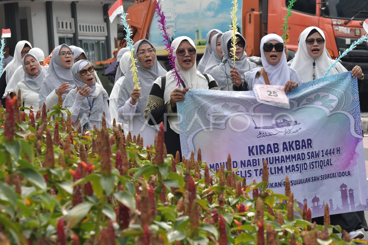 PAWAI PERINGATI MAULID NABI MUHAMMAD DI JAKARTA | ANTARA Foto