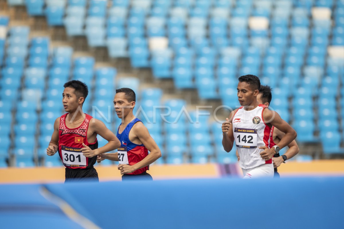 Rikki Marthin raih medali emas lari 10.000 meter putra | ANTARA Foto
