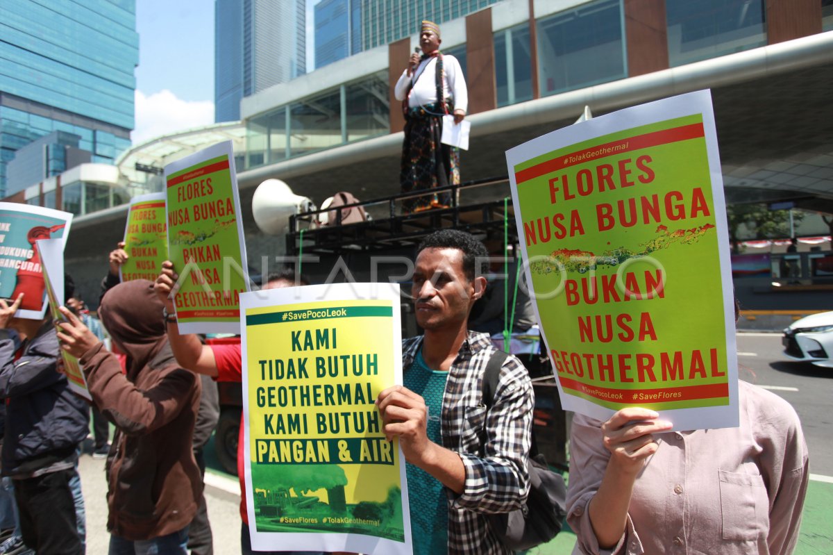 Aksi unjuk rasa tolak geothermal | ANTARA Foto Aksi unjuk rasa tolak geothermal | ANTARA Foto