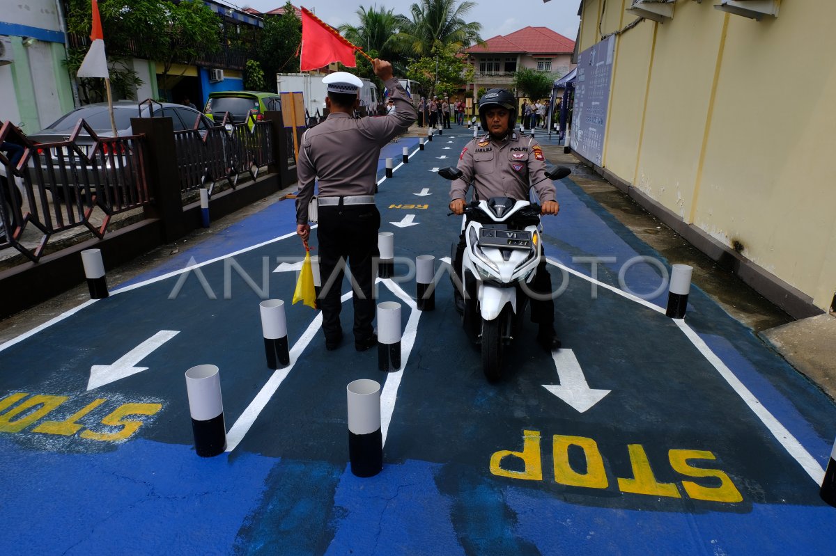 Perubahan materi uji praktik SIM C | ANTARA Foto Perubahan materi uji praktik SIM C | ANTARA Foto