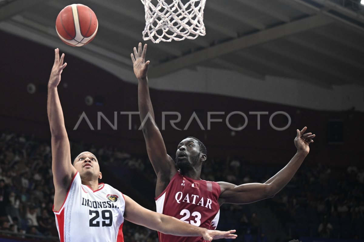 Timnas basket Indonesia kalah dari Qatar | ANTARA Foto Timnas basket Indonesia kalah dari Qatar | ANTARA Foto