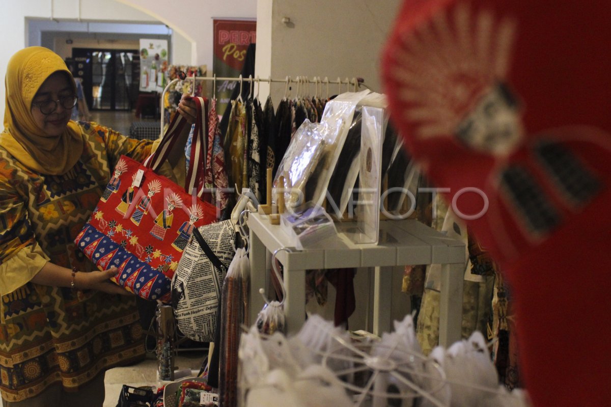 Pemerintah permudah izin perseroan perorangan UMK | ANTARA Foto Pemerintah permudah izin perseroan perorangan UMK | ANTARA Foto