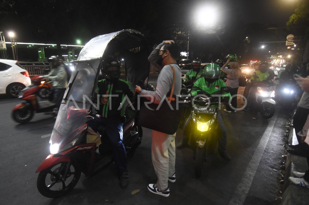 Pemprov DKI Jakarta usulkan pengenaan pajak layanan ojek daring ... Pemprov DKI Jakarta usulkan pengenaan pajak layanan ojek daring ...