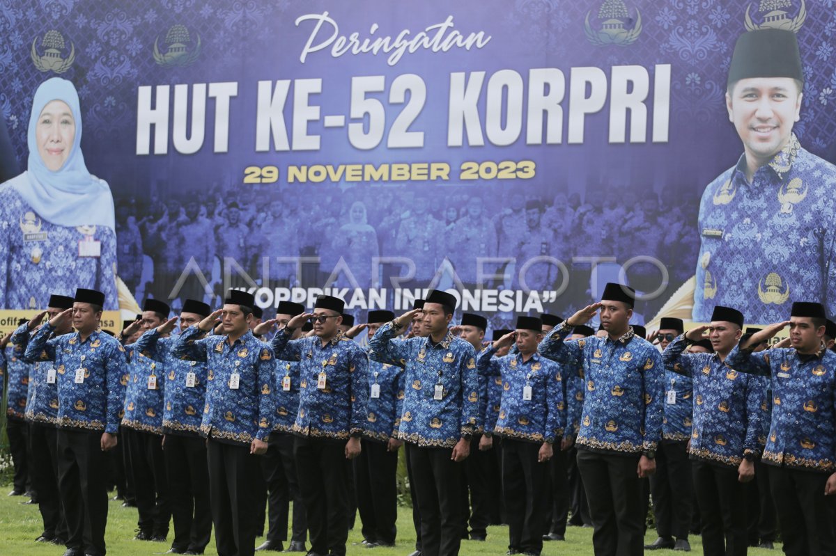 Upacara Peringatan HUT ke-52 Korpri di Jawa Timur | ANTARA Foto Upacara Peringatan HUT ke-52 Korpri di Jawa Timur | ANTARA Foto