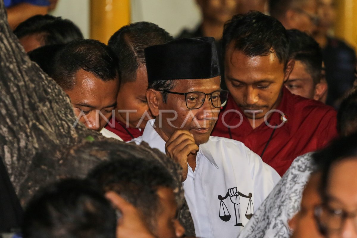 Usai debat Capres perdana | ANTARA Foto Usai debat Capres perdana | ANTARA Foto