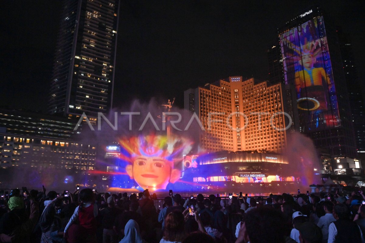 Perayaan Tahun Baru di Bundaran HI Jakarta | ANTARA Foto