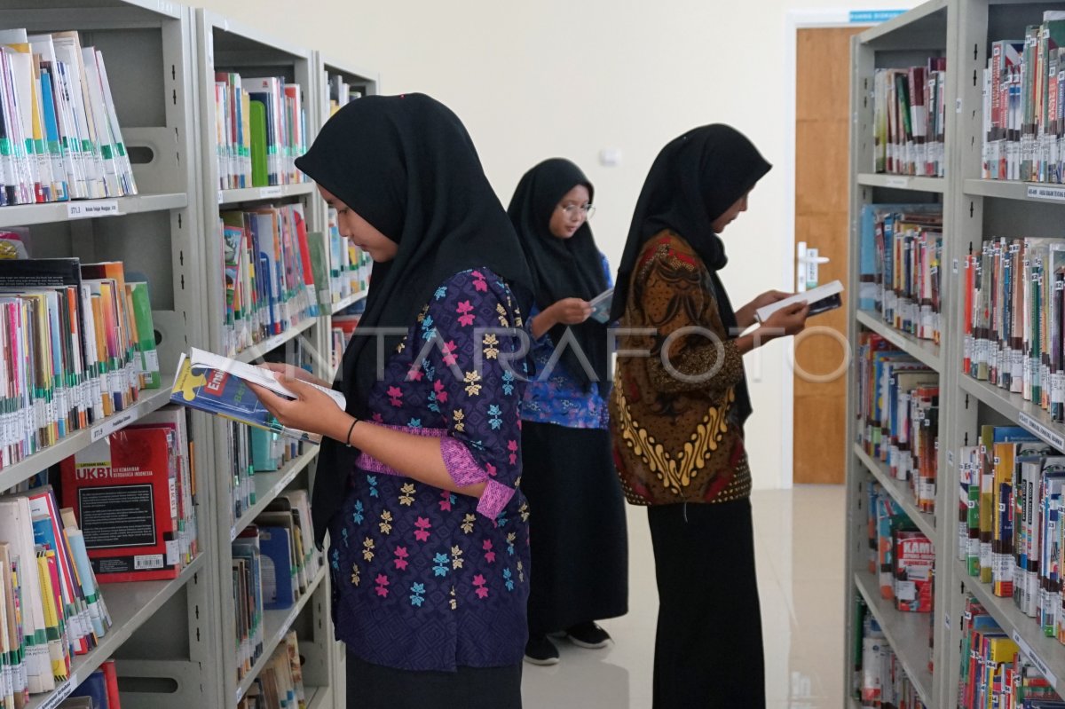Peresmian gedung perpustakaan baru Kota Pekalongan | ANTARA Foto