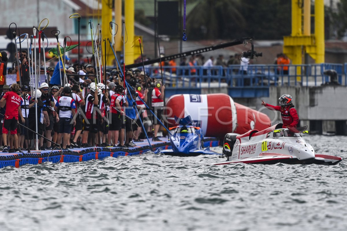 Kejuaraan Dunia F1 Powerboat Seri Danau Toba 2024 | ANTARA Foto