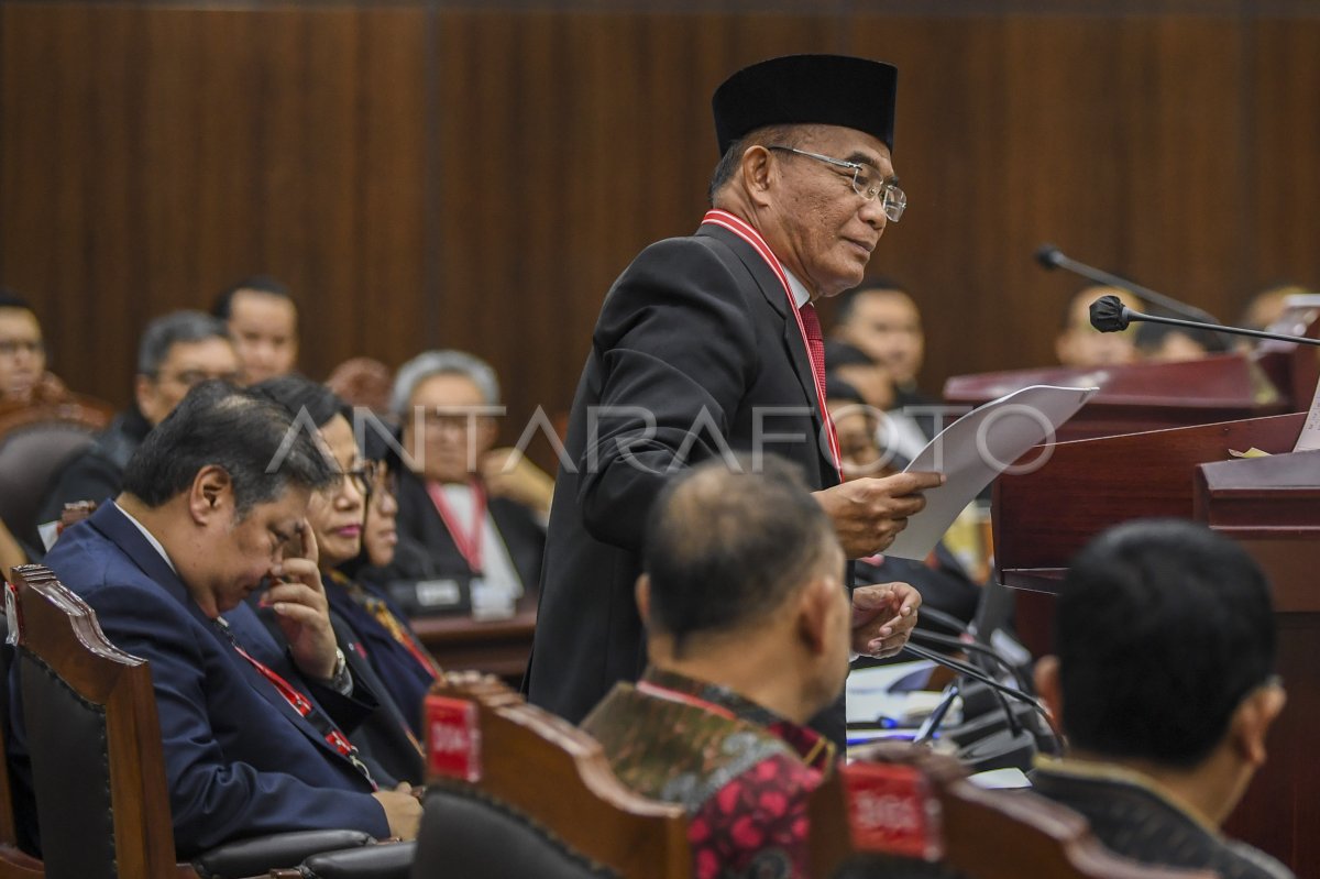 Sidang lanjutan sengketa Pilpres mendengarkan keterangan Menteri | ANTARA Foto