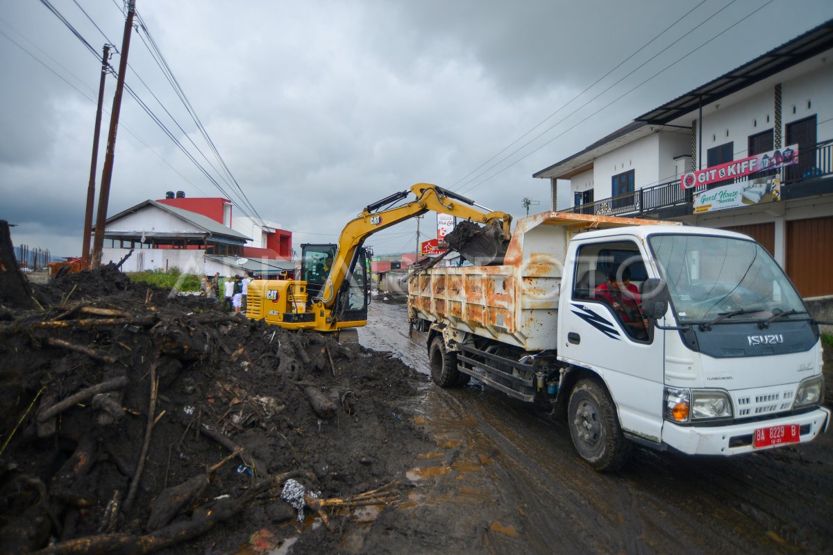 Masa tanggap darurat banjir lahar dingin Gunung Marapi | ANTARA Foto