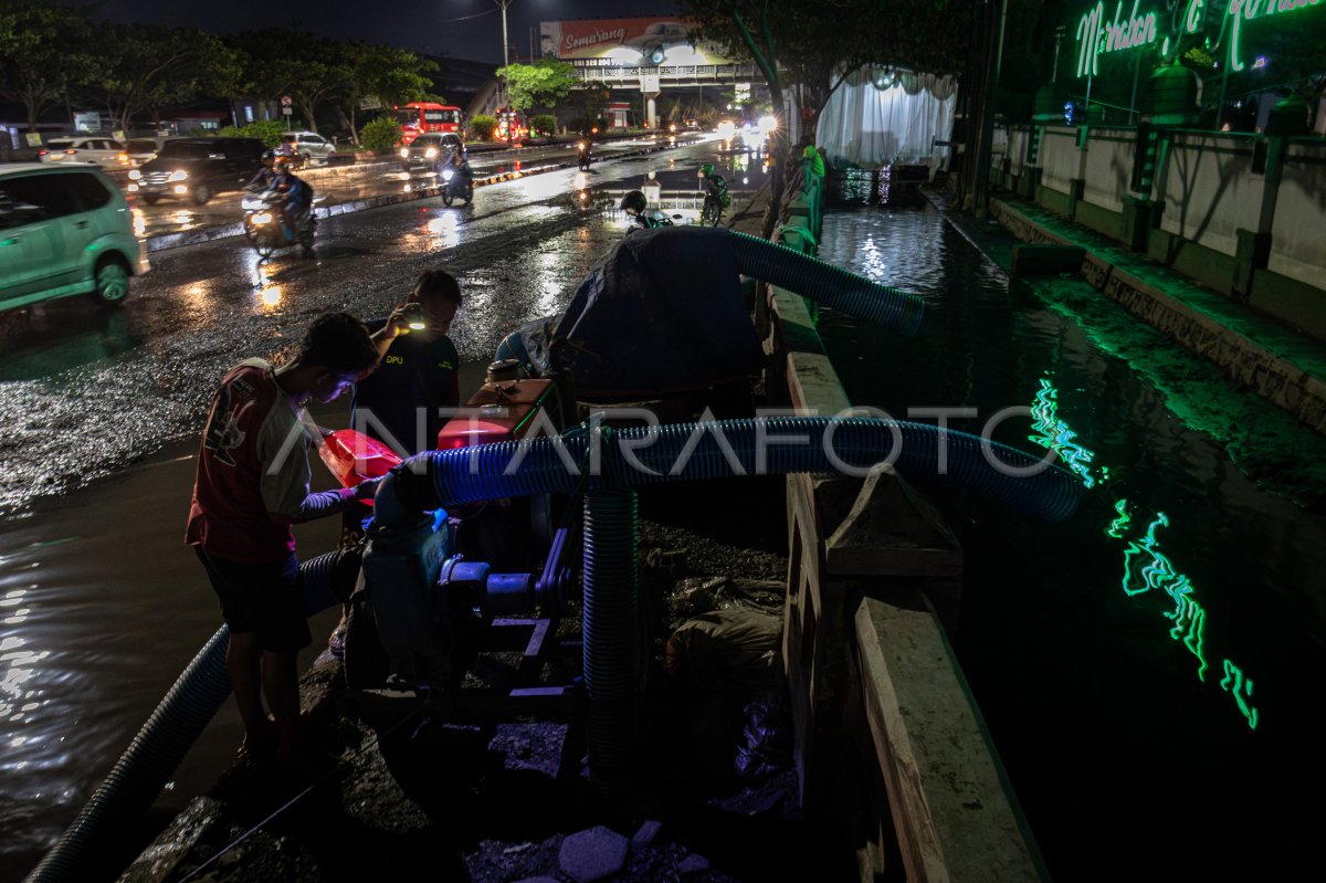 Penanganan banjir di jalur Pantura Semarang | ANTARA Foto