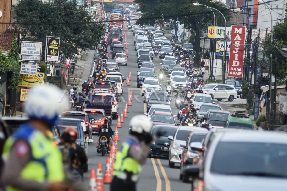 Arus balik jalur Nagreg | ANTARA Foto
