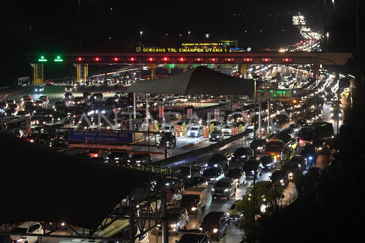 Puncak arus balik Lebaran 2024 | ANTARA Foto