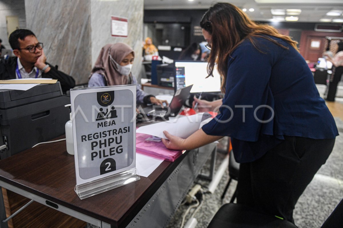 Pendaftaran PHPU Pileg 2024 di MK | ANTARA Foto Pendaftaran PHPU Pileg 2024 di MK | ANTARA Foto