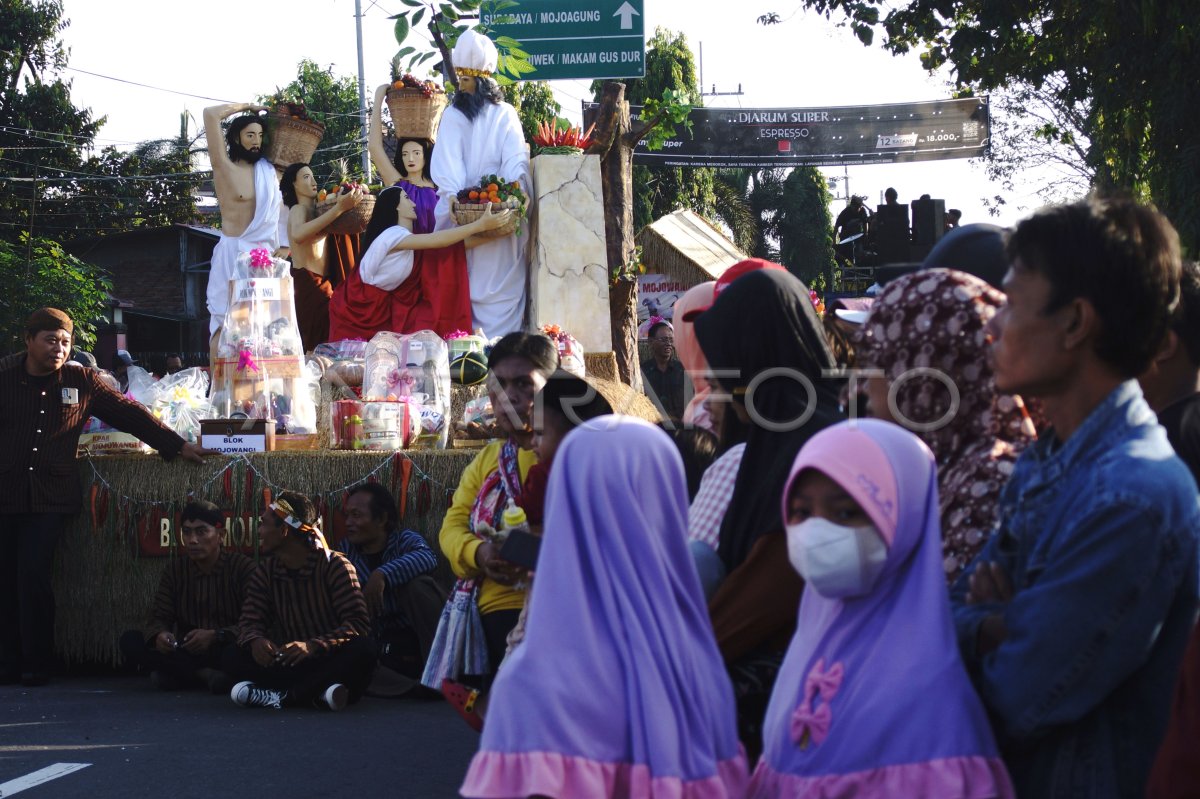 Hari raya unduh-unduh Jombang | ANTARA Foto Hari raya unduh-unduh Jombang | ANTARA Foto