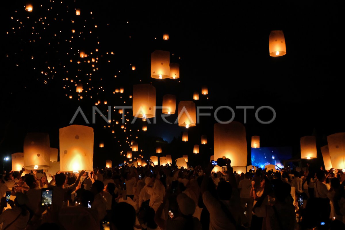 Festival lampion Waisak 2568 BE/2024 di Borobudur | ANTARA Foto
