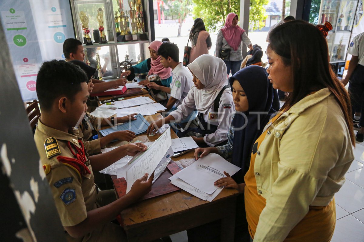 Pendaftaran PPDB di Jawa Tengah | ANTARA Foto